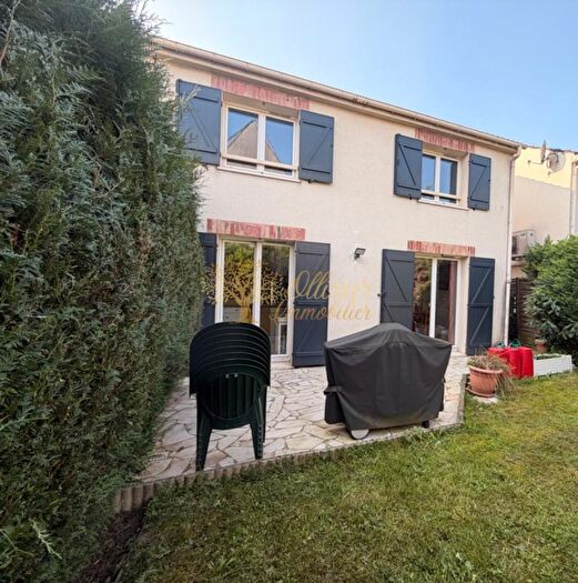Maison à vendre - Pontault-Combault, Berchères - 5 pièces - 3 chambres