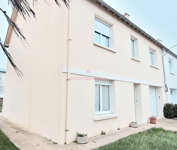 Maison à vendre - Landivisiau - 6 pièces - 4 chambres