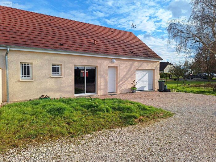 Maison à louer - Bey - 5 pièces - 3 chambres