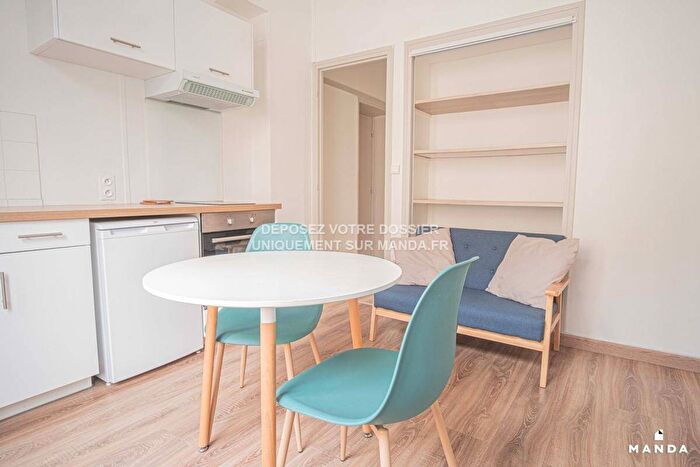Cernay Jamin-Jean Jaurès-Epinettes, Reims : Appartement 2 pièces à louer