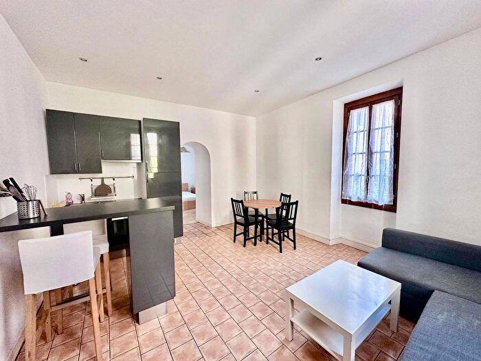 Zone Pietonne, Avignon - Appartement 2 pièces à louer