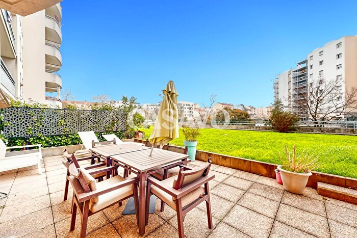 Appartement à vendre - Lyon e , Grand Trou, Moulin à vent, Petite Guille - 2 pièces - 1 chambre