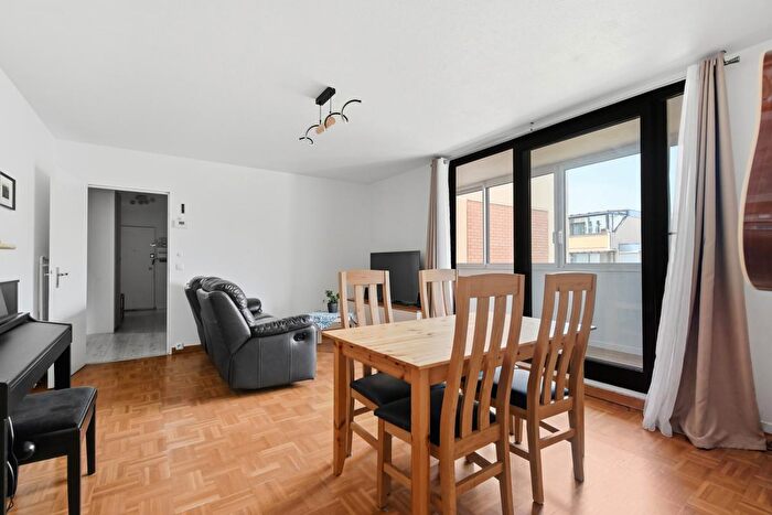 Appartement 4 pièces à Guyancourt, Le Pont du Routoir, à vendre