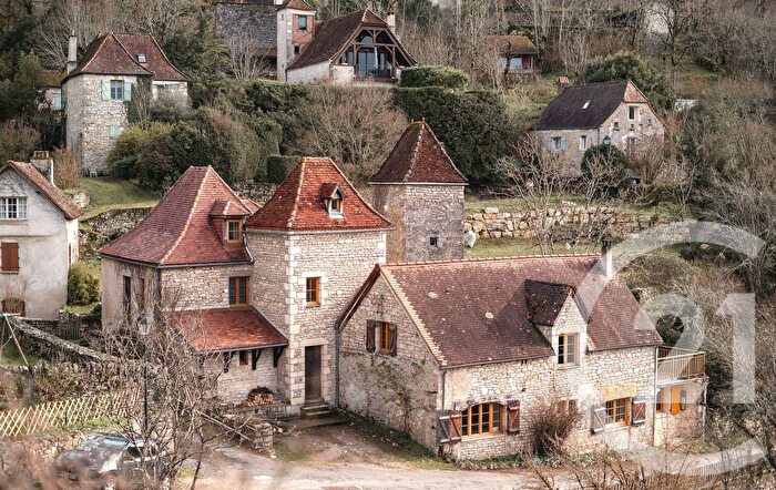 Maison à vendre - Montvalent - 6 pièces - 5 chambres