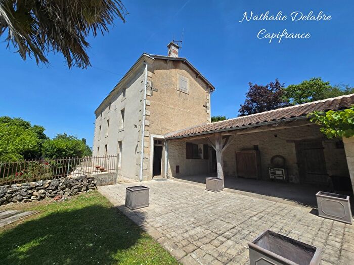 Nanteuil : Maison 6 pièces à vendre
