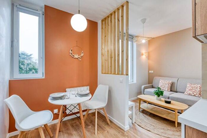 Appartement à louer - Cochennec Péri, Aubervilliers - 1 pièce