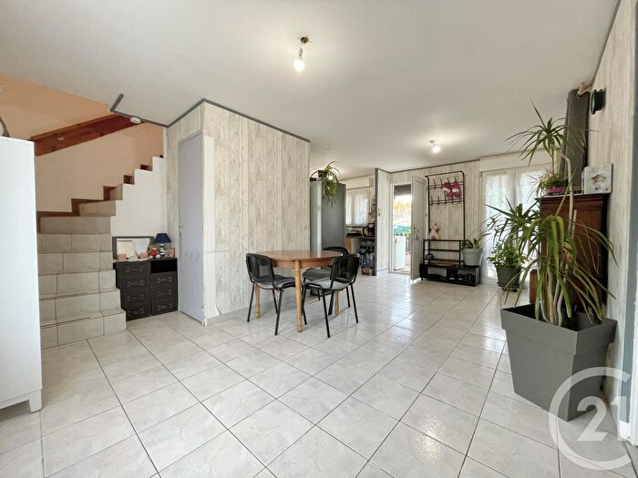 Maison à vendre - Le Cailar - 5 pièces - 3 chambres