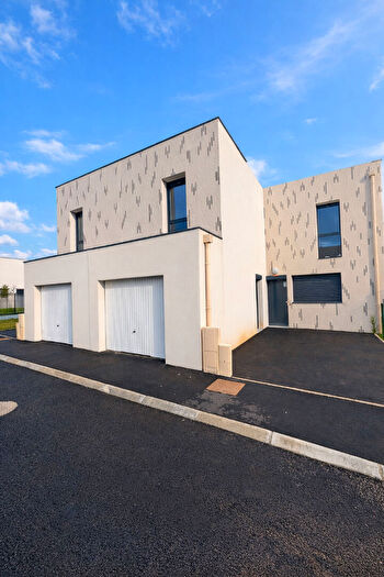 Maison à louer - Clichy-sous-Bois, La Forêt - 4 pièces - 3 chambres