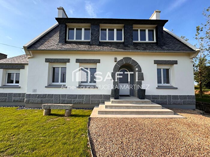 Maison à vendre - Plouguerneau - 8 pièces - 5 chambres