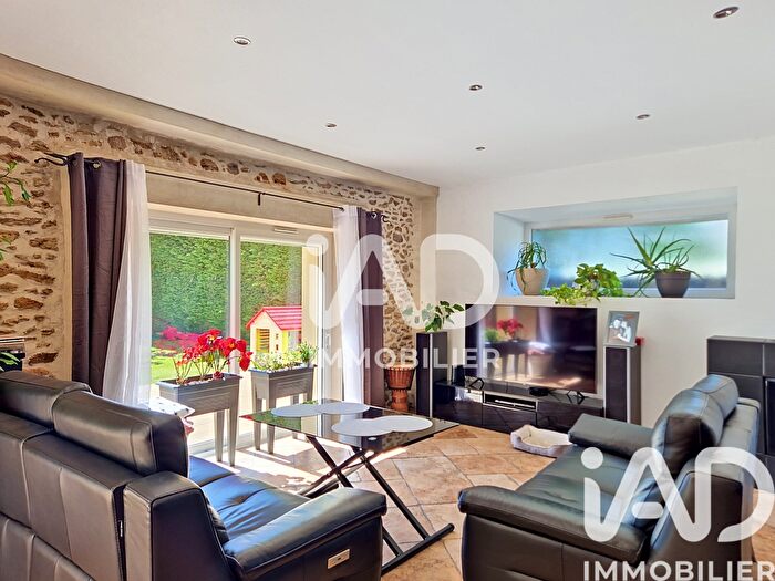 Maison 6 pièces à Ozouer-le-Voulgis, à vendre
