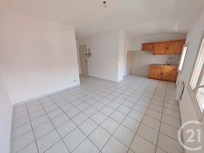 Elne - Appartement 2 pièces à louer