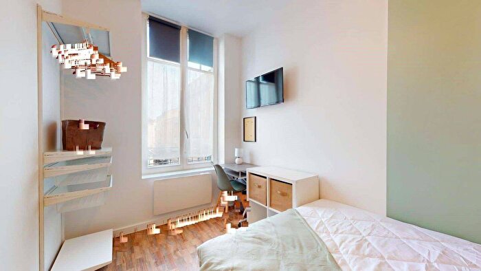 Appartement à louer - Clairmarais-Charles Arnould, Reims - 1 pièce