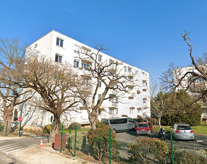 Appartement 1 pièce à Pessac, Verthamon, Haut Biron, à louer