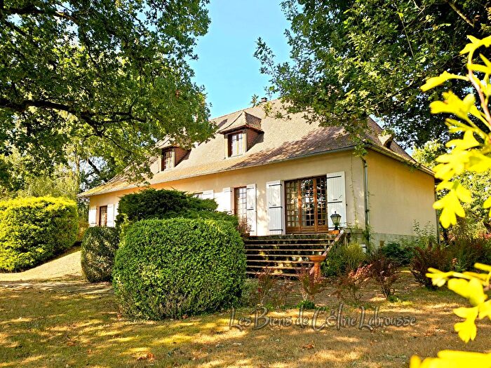 Saint-Jory-de-Chalais - Maison 9 pièces à vendre