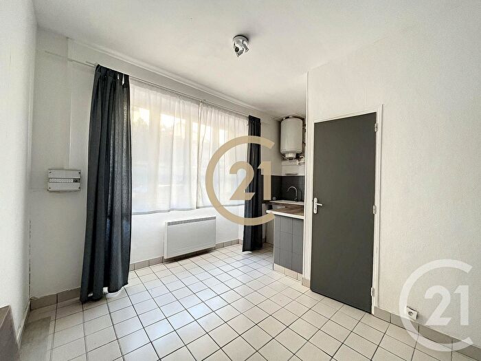 Appartement 1 pièce à Sens, L'Amande, à louer