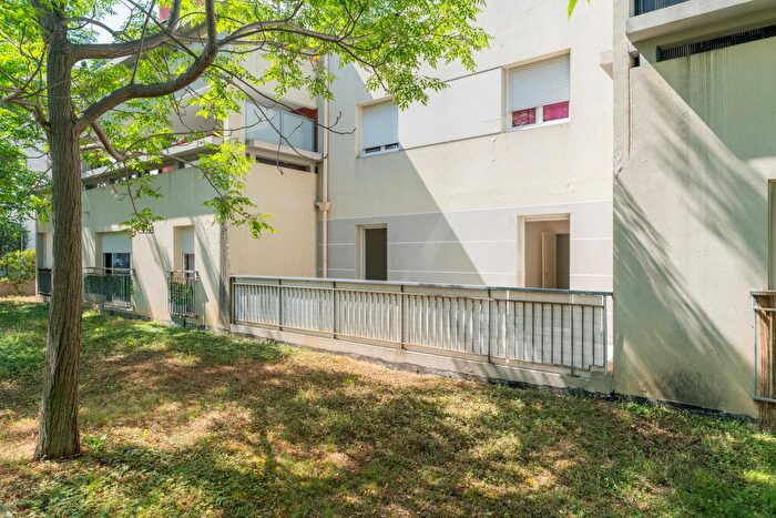 Appartement à vendre - Marseille e , Saint-Tronc - 3 pièces - 2 chambres