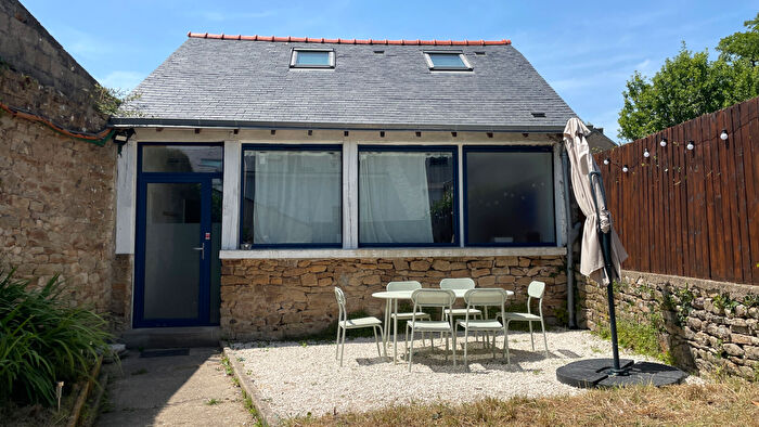Auray, Centre-ville, Le Pratel : Maison 2 pièces à vendre