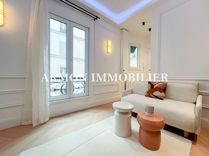 Appartement à louer - Europe, Paris ème arrondissement - 2 pièces - 1 chambre