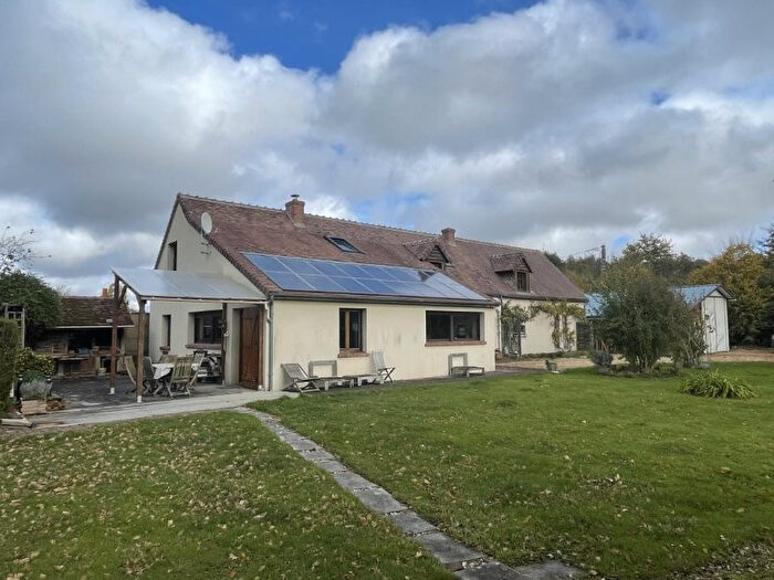 Maison à vendre - La Bazoche-Gouet - 8 pièces - 4 chambres