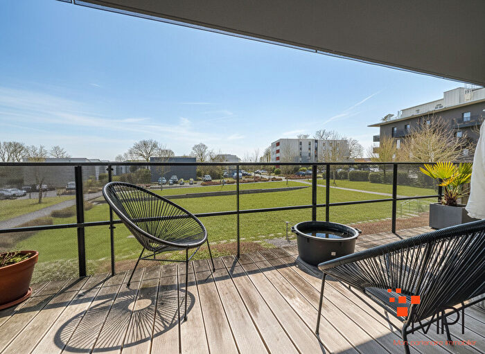 Appartement à vendre - Vezin-le-Coquet - 4 pièces - 3 chambres