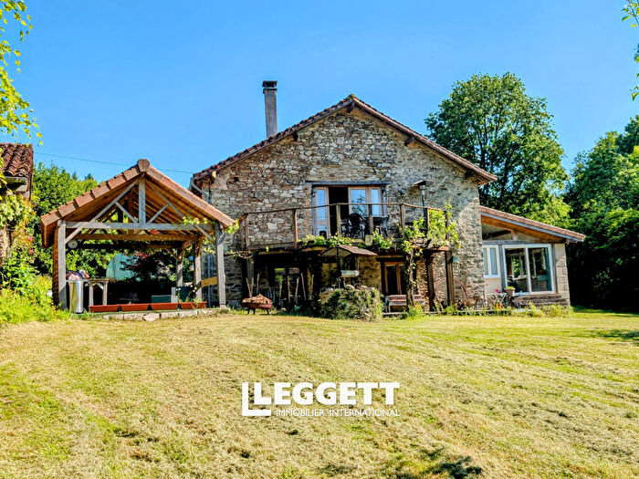 Maison à vendre - Cussac - 6 pièces - 3 chambres