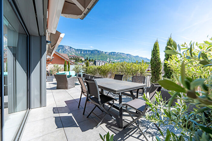 Aix-les-Bains, Centre-ville : Appartement 4 pièces à vendre