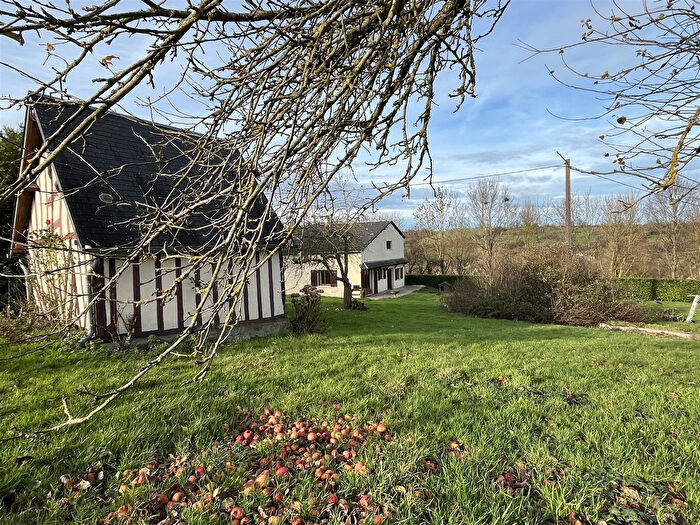 Maison à vendre - Vimoutiers - 9 pièces - 6 chambres