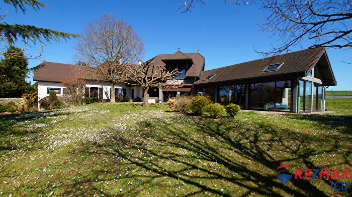 Maison à vendre - Saint-Savin - 9 pièces - 4 chambres