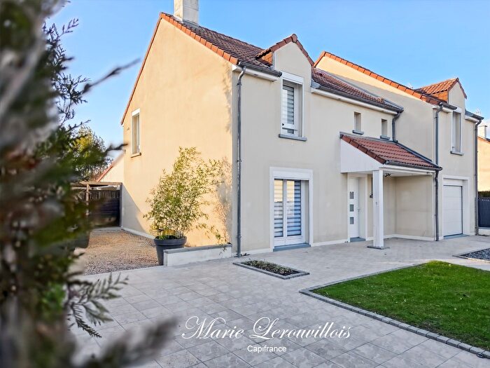 Maison à vendre - Romilly-sur-Seine, Le Trou-du-Chêne - 8 pièces - 5 chambres