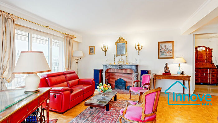Appartement à vendre - Versailles - 5 pièces - 3 chambres
