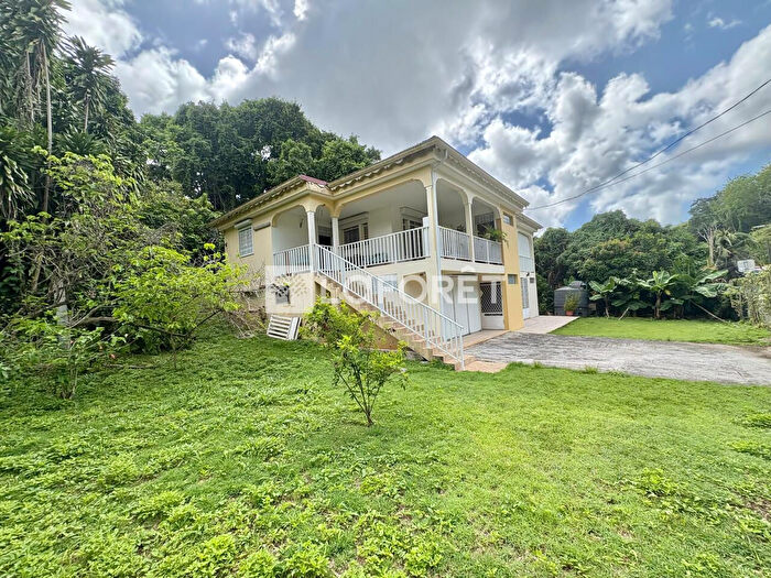 Maison à vendre - Le Gosier - 6 pièces - 3 chambres