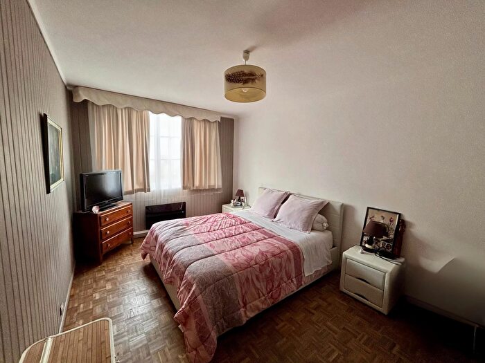 Appartement à vendre - Bagneux, Saint-Hilaire - 3 pièces - 2 chambres