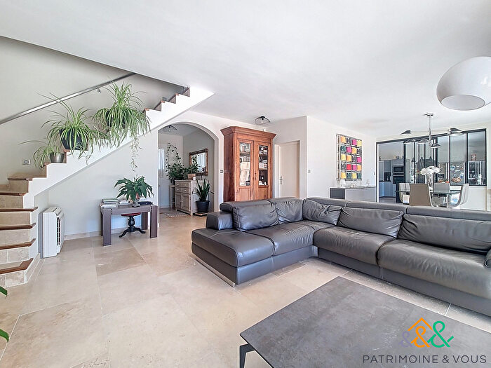 Maison à vendre - Beaucaire, Gaudon-Sizen, Chemin Marguilliers, Pointe Rouge - 5 pièces - 4 chambres