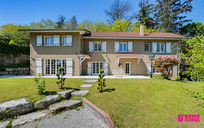 Maison à vendre - Francheville, Francheville Le Bas, Grandes-Terres, Le Chater - 6 pièces - 4 chambres