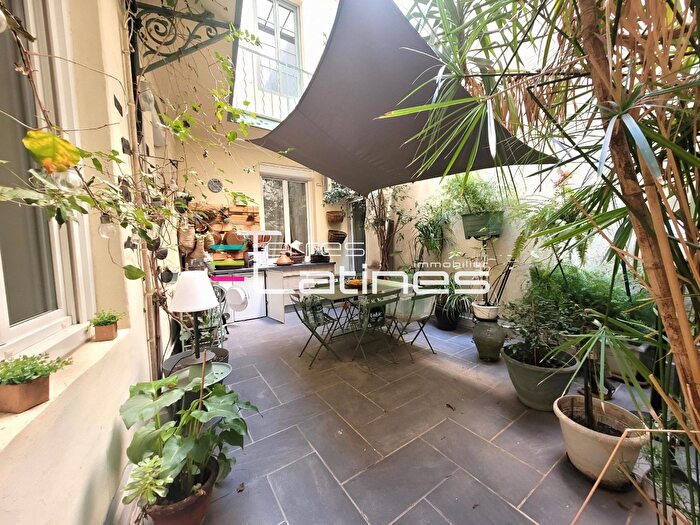 Appartement à vendre - Nîmes, Ecusson, Arènes - 6 pièces - 4 chambres