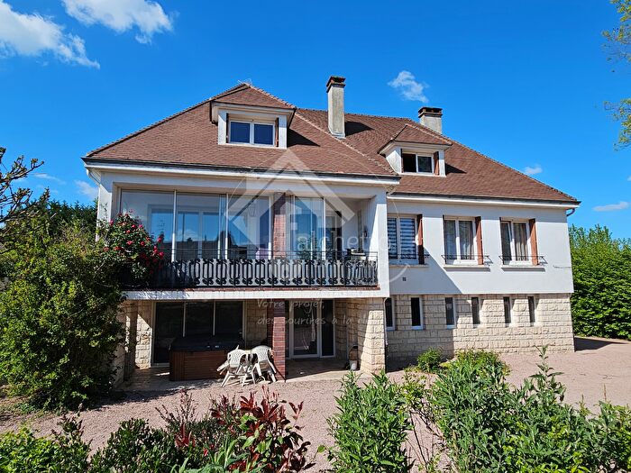 Lapalisse - Maison 11 pièces à vendre