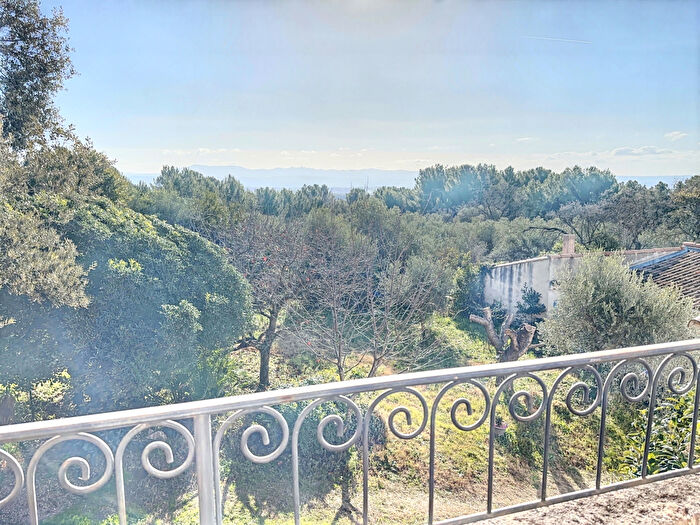 Appartement à louer - Aix-en-Provence, Jas de Bouffan - 2 pièces - 1 chambre