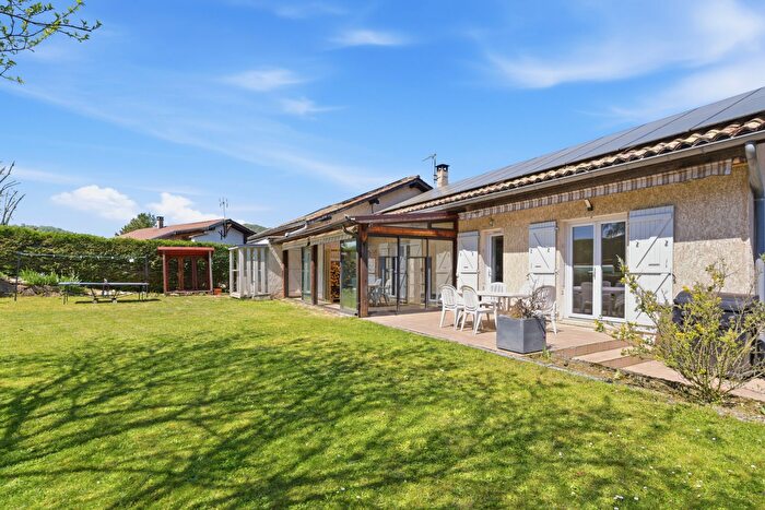 Chirens : Maison 4 pièces à vendre