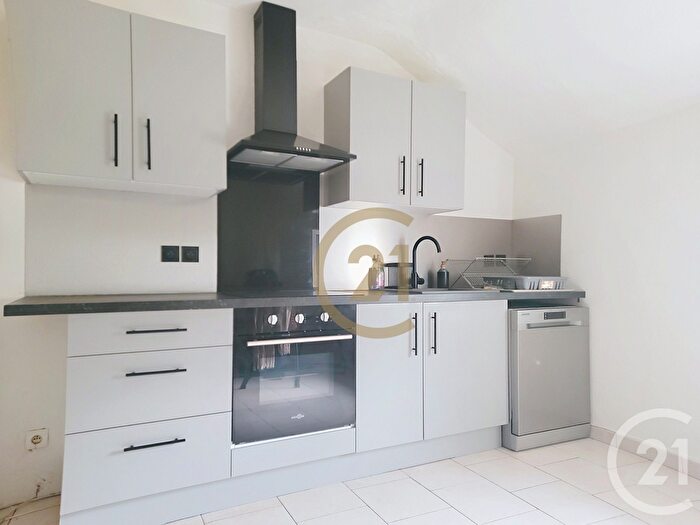 Appartement à louer - Draguignan, Centre-ville historique - 2 pièces - 1 chambre