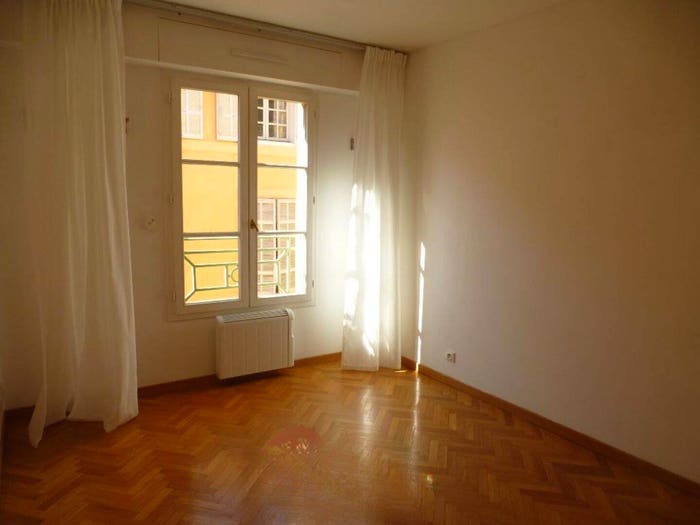Centre Ville, Aix-en-Provence - Appartement 2 pièces à louer