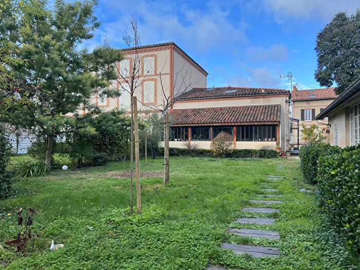 Maison à vendre - Castelsarrasin, Centre-ville - 5 pièces - 2 chambres