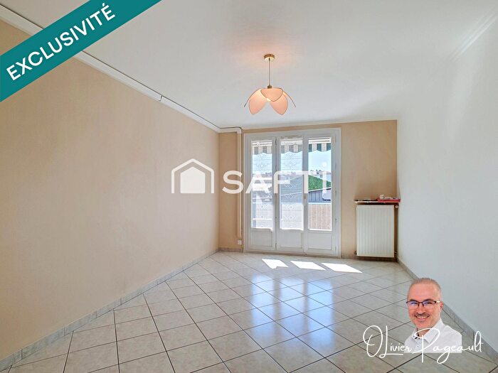 Appartement 3 pièces à vendre à Lyon 8ème, Etats Unis