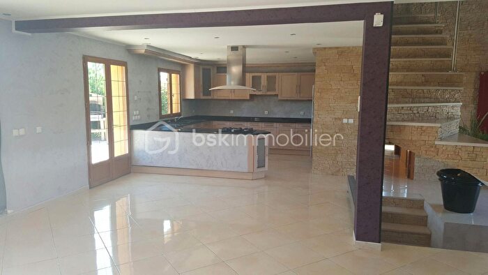 Maison à vendre - Égreville - 7 pièces - 5 chambres