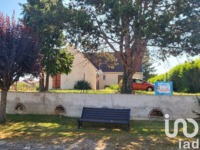 Maison 5 pièces à Soulaines-Dhuys, à vendre