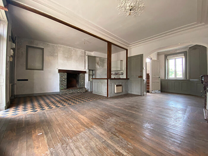 Maison à vendre - Bellou-en-Houlme - 8 pièces - 6 chambres