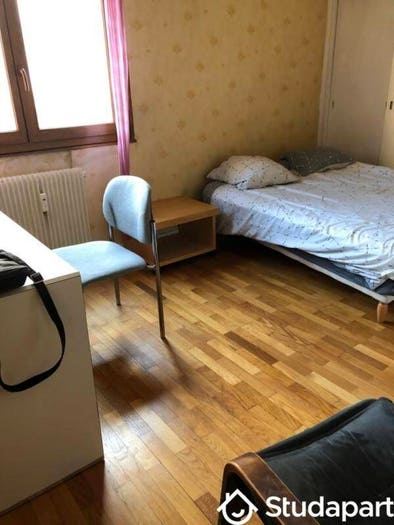 Centre-Stade, Chambéry : Appartement 1 pièce à louer