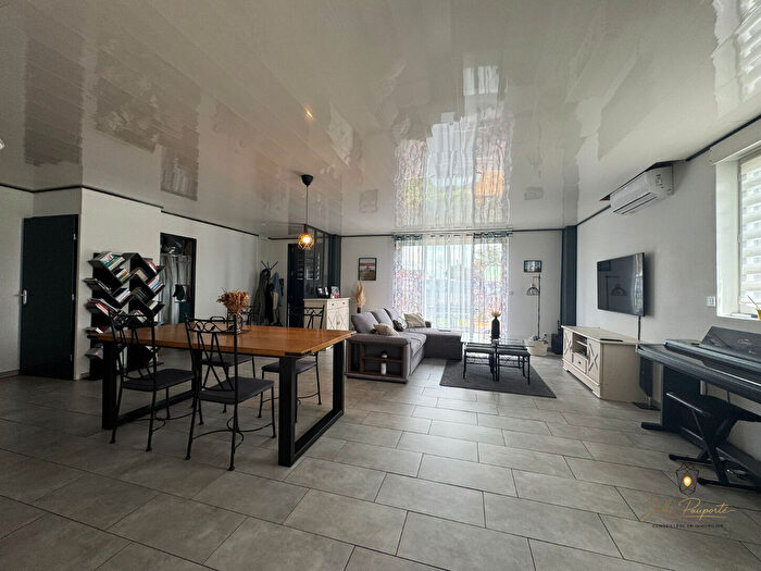 Saint-Germain-des-Prés : Maison 4 pièces à vendre