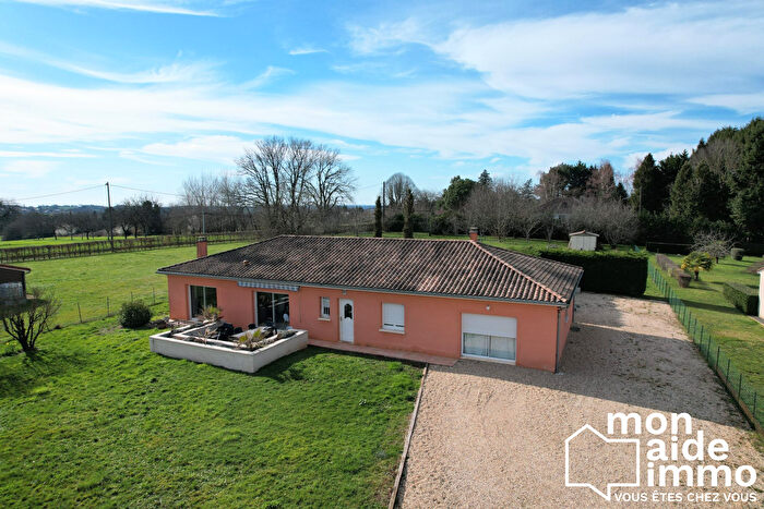 Maison à vendre - Thiviers - 5 pièces - 4 chambres