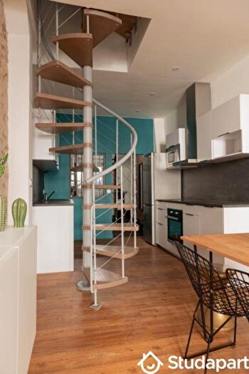 Appartement à louer - Centre-Halles Carnot, Limoges - 1 pièce - 5 chambres