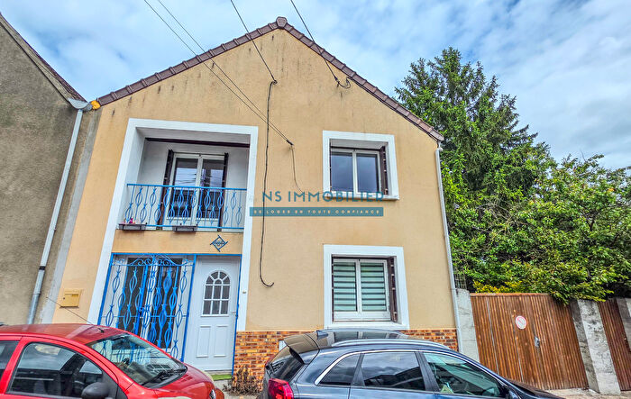 Maison 5 pièces à Carrières-sous-Poissy, Saint-Louis, Champfleury, à vendre